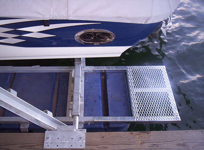 Custom Boat Lifts | Boat Floater Industries, LLC